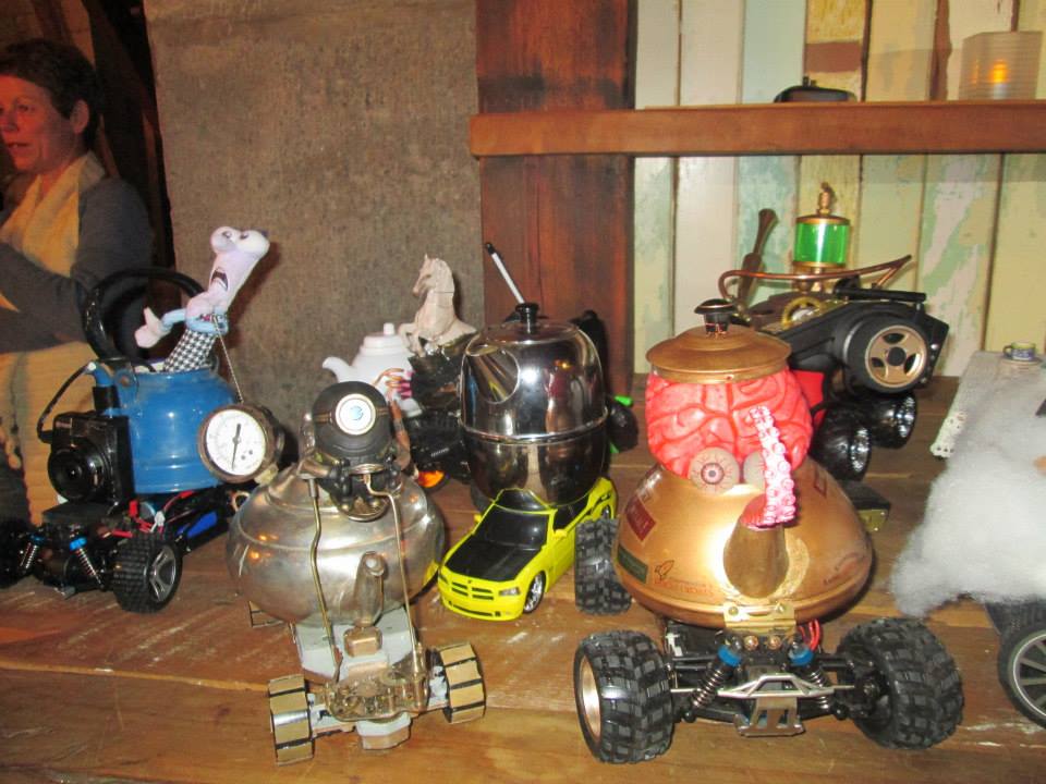 Splendid Teapot Racing on Pinterest | Racing, Steampunk and Crescents